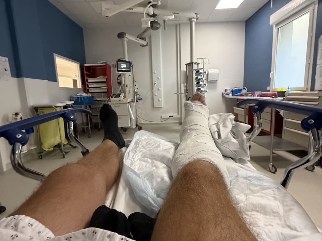 Cagnotte : 2 interventions chirurgicales sur la jambe et temps de ...