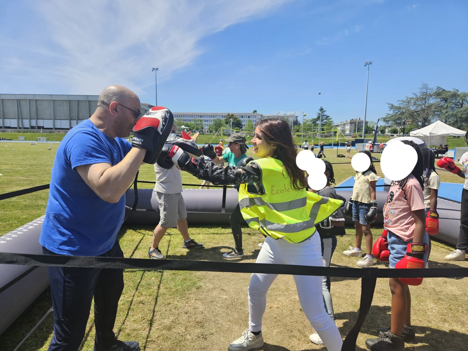 Cagnotte : Maitresse en détresse : Vanina a besoin de votre aide ...
