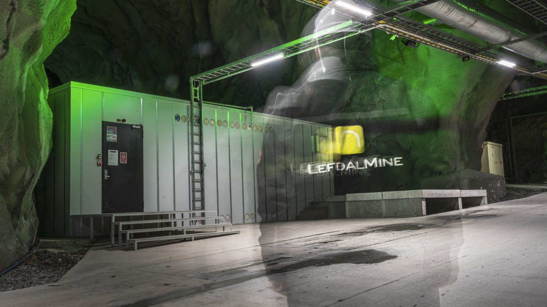 Lefdal Mine Datacenter wins two awards at Platform Global 2024