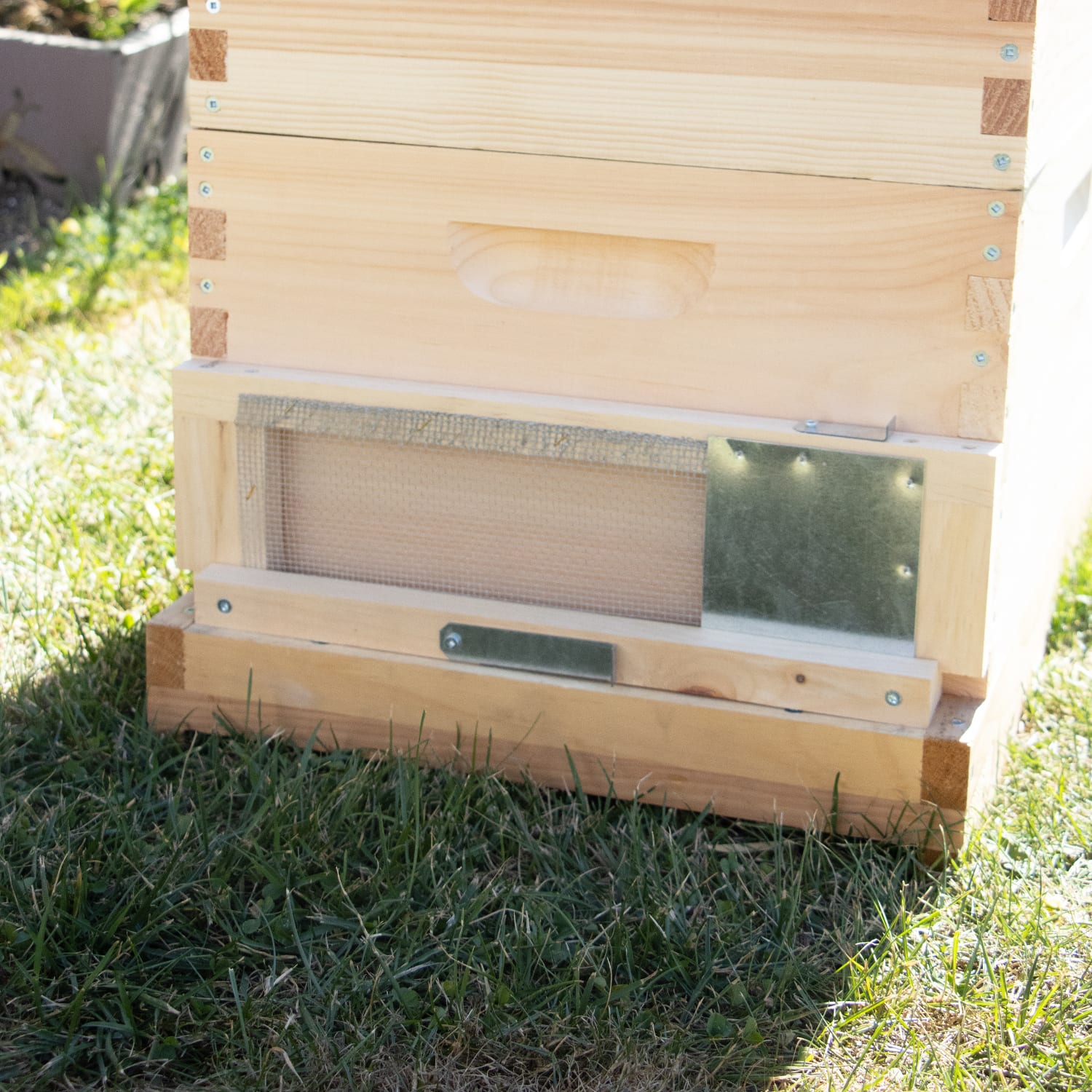 10-Frame Robbing Screen for Hive | Beekeeping at Lehman's