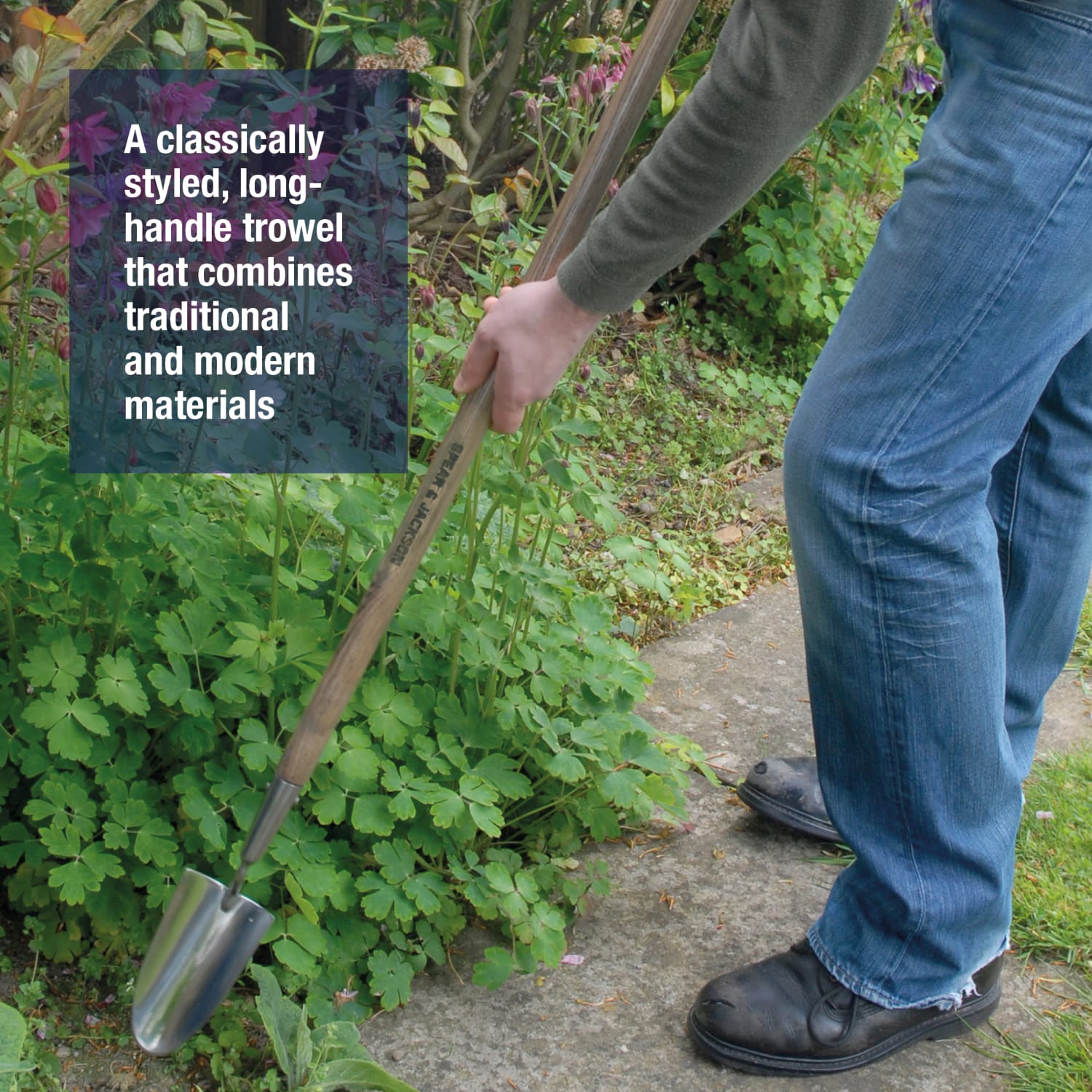 Spear & Jackson Stainless Long-Handled Trowel | Lehman's