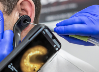 Opticians & Hearing Specialist | Eye Test | Leightons