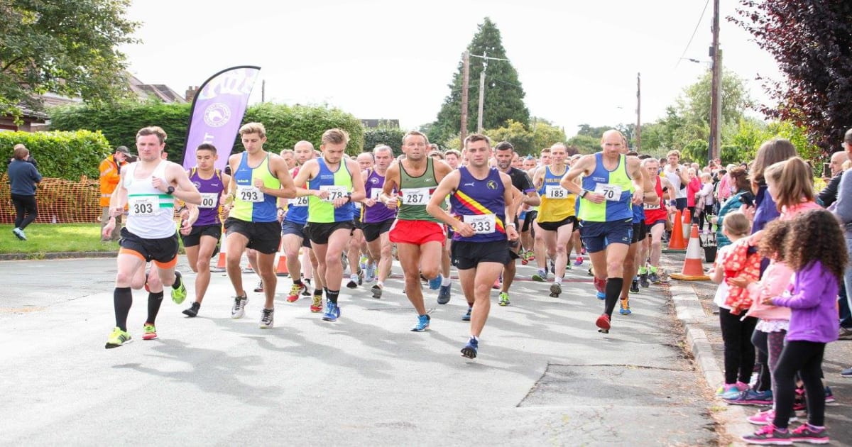 Essar Guilden Sutton 10K 2019 - Running in Church Ln, Guilden Sutton, Chester CH3 7ER, UK — Let ...
