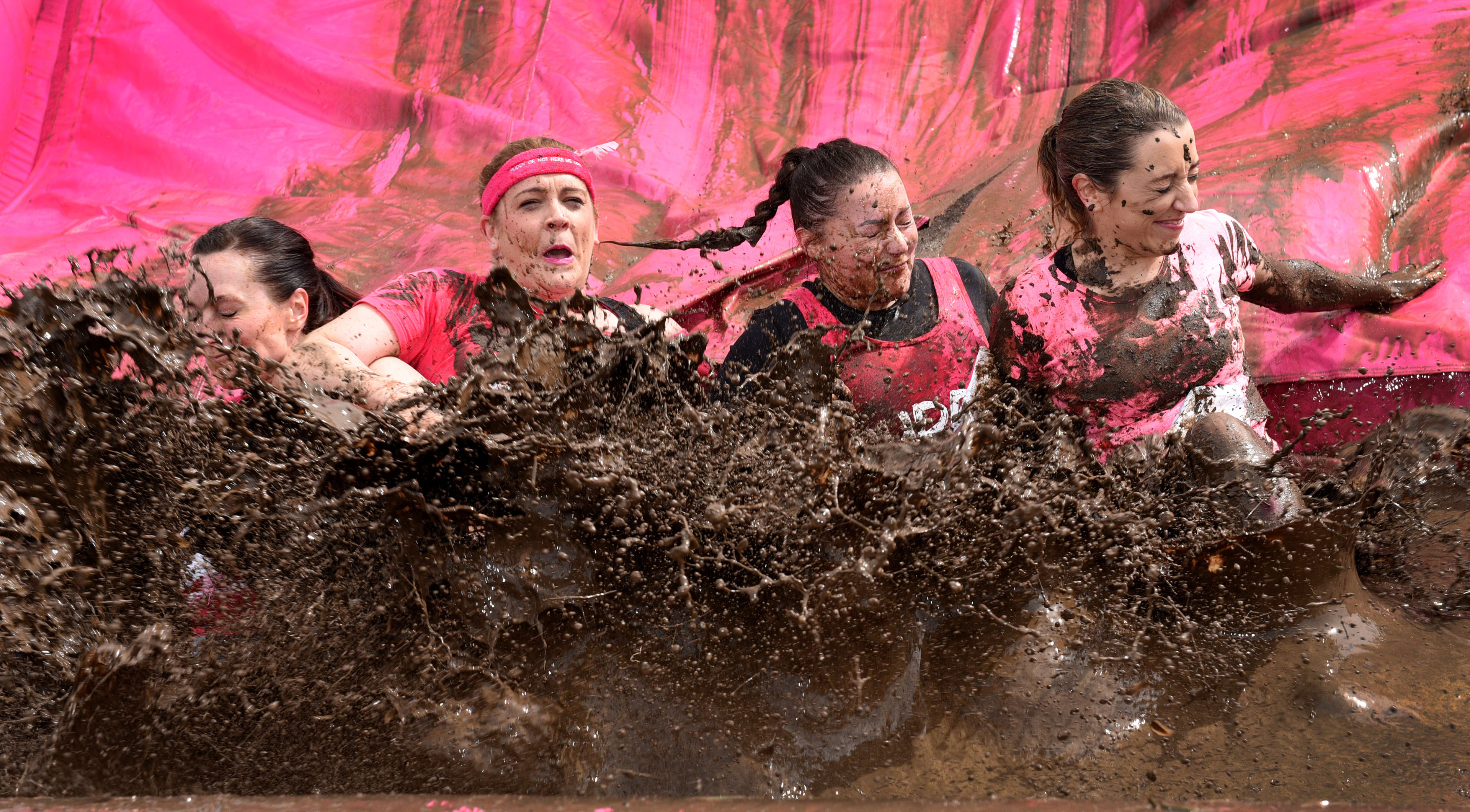Pretty Muddy Race for Life Kids – Weston Park - Obstacle in Sheffield ...