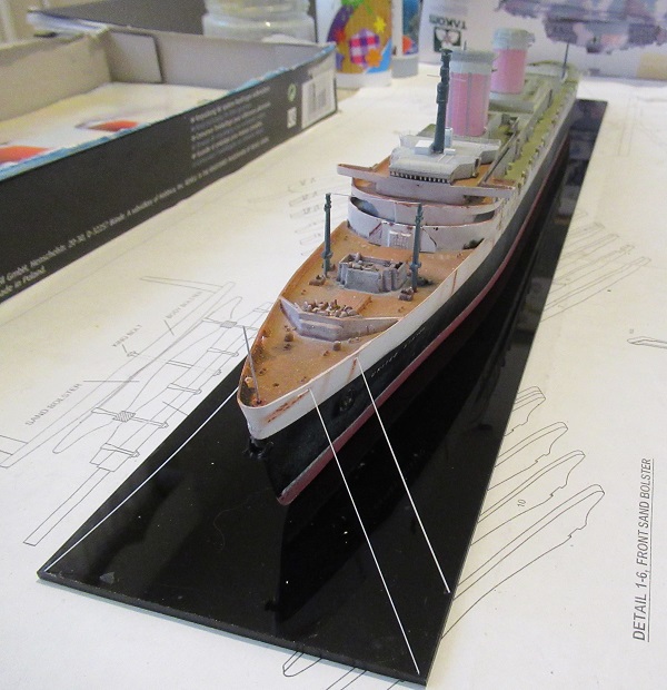 SS United States Transatlantic liner (as she is present day) Revell 1/ ...