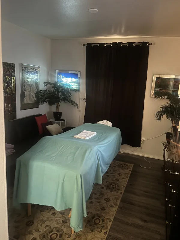 Anna M Massage Therapy in Henderson, NV // Thervo