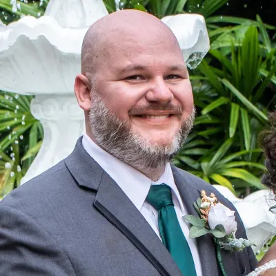 Robert Daniel, LMT, NMT, CST in Dunedin, FL // Thervo