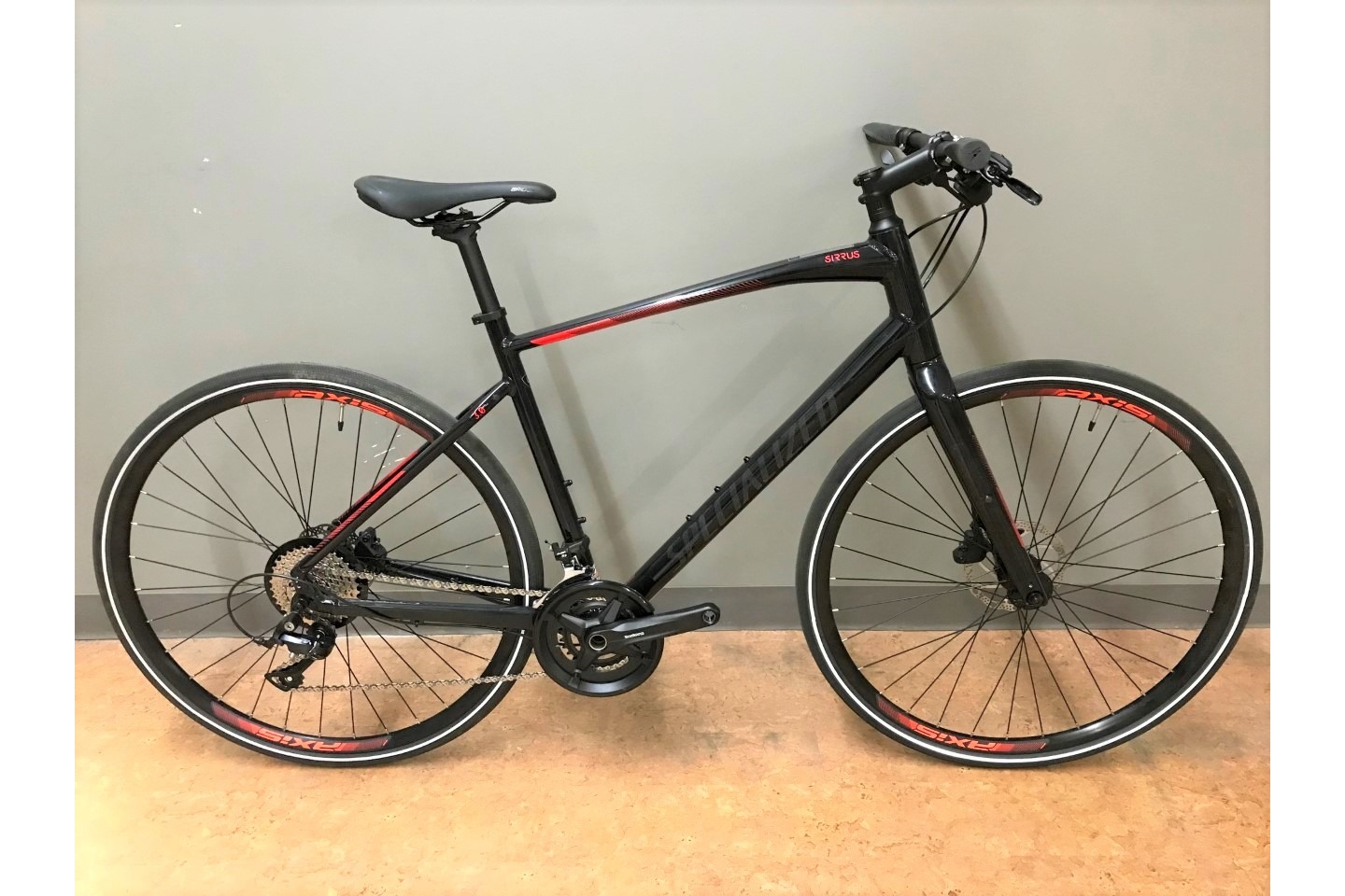 USED Specialized Sirrus 3.0 black large Revolution Cycle