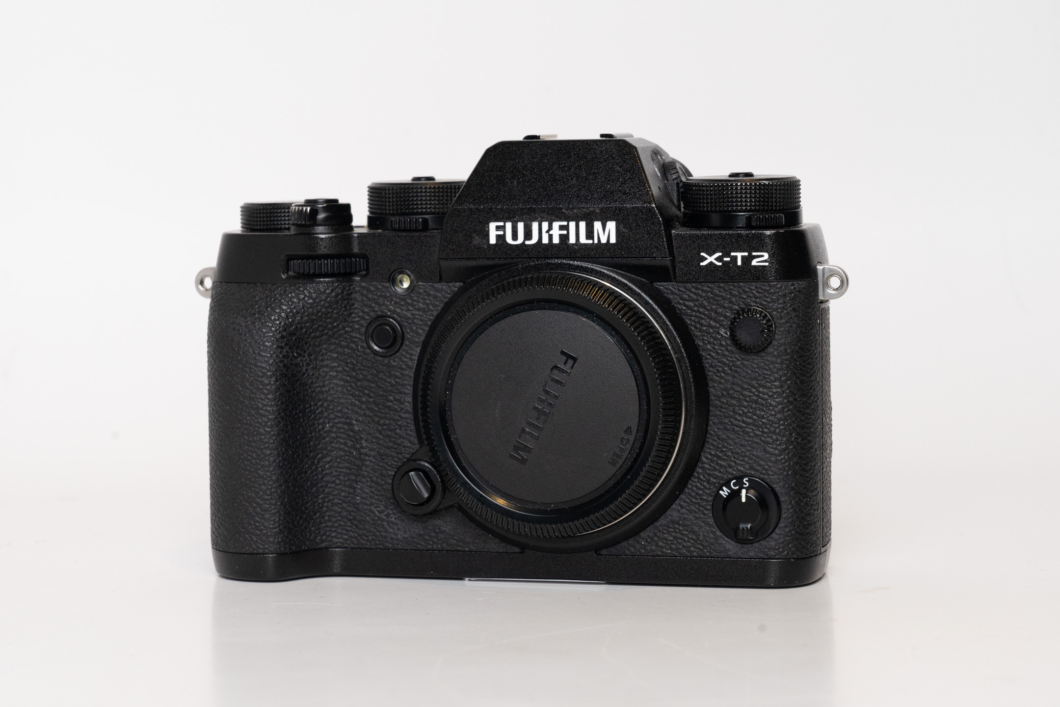 Fujifilm X-T2 Body w/Original Box | Fujifilm | GearFocus