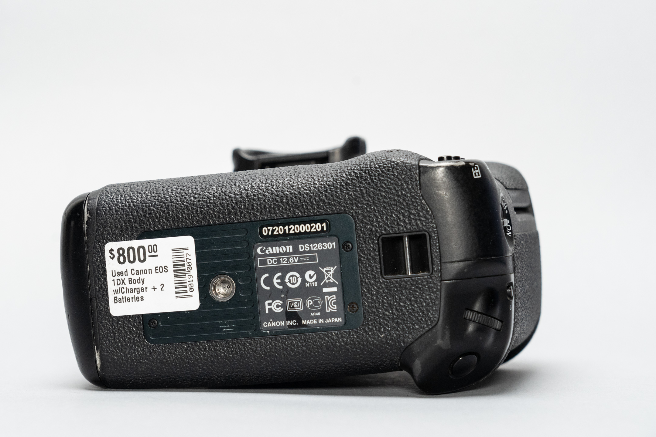 Used Canon EOS 1DX Body w/Charger + 2 Batteries | Canon | GearFocus