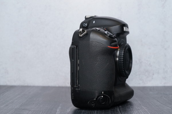 Used Nikon D4 Body w/ Charger From Focal Point Photography On Gear Focus