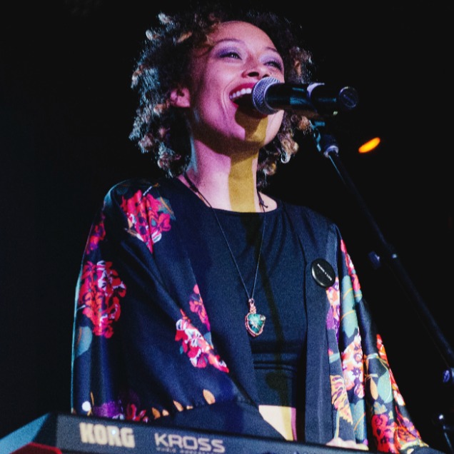 Linq - DESIREE JORDAN