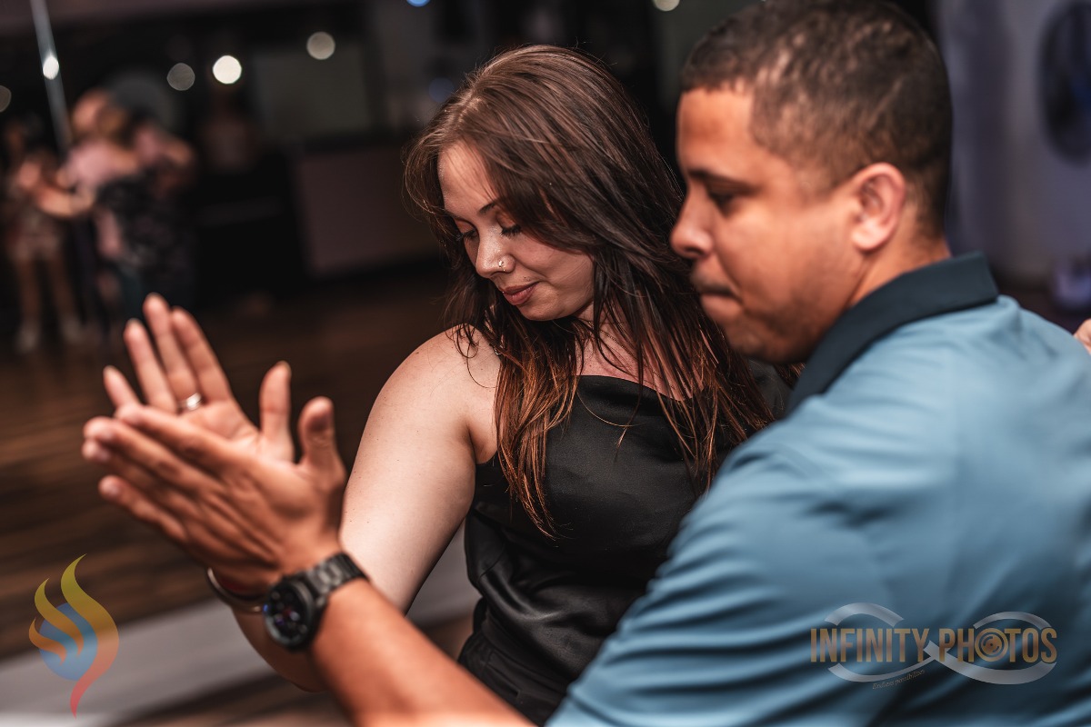 Linq - James LaSalle