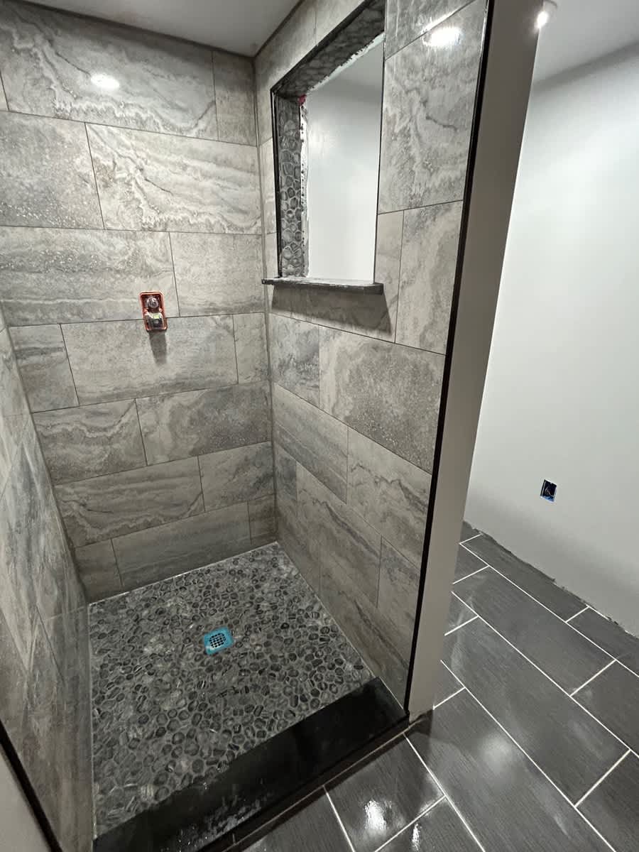 Linq - Complete Properties Llc.