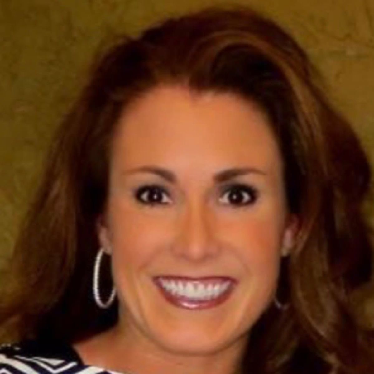 Linq - APRIL CUNNINGHAM