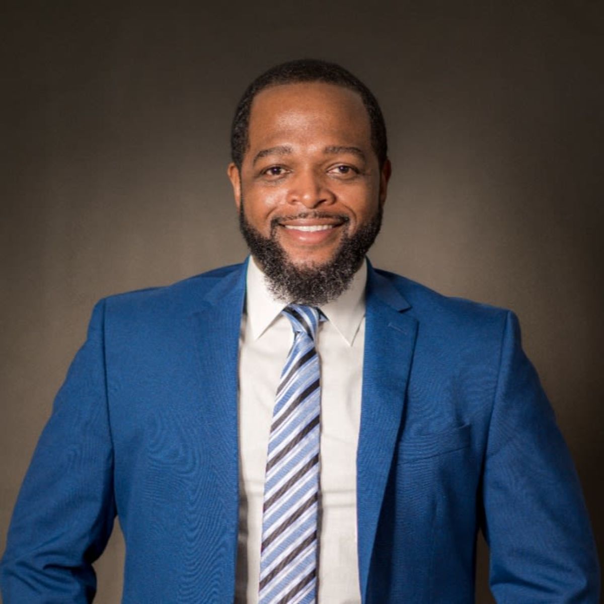 Linq - Barrington Simpson