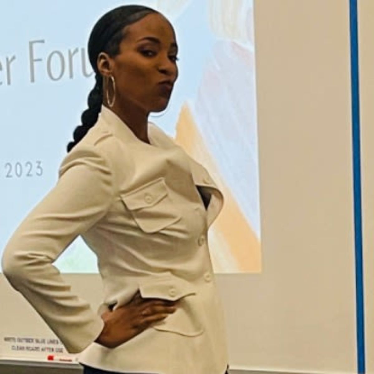 Linq - Monica Borders