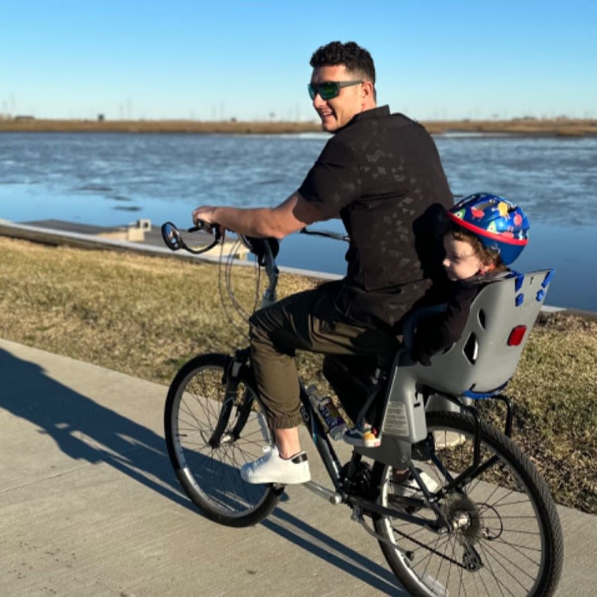 Linq - Alexander Brooks