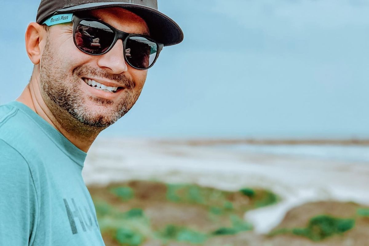 Linq - Stuart Sanchez