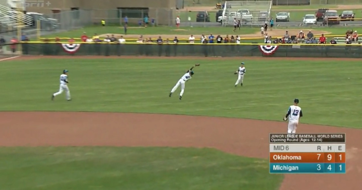 Blake Boike's Nice Grab Ends The Inning - Little League