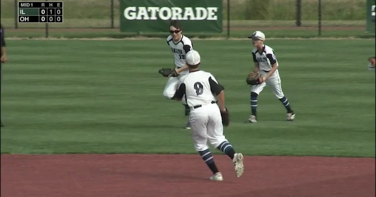 Peyton Davis Shows Off The Leather - Little League