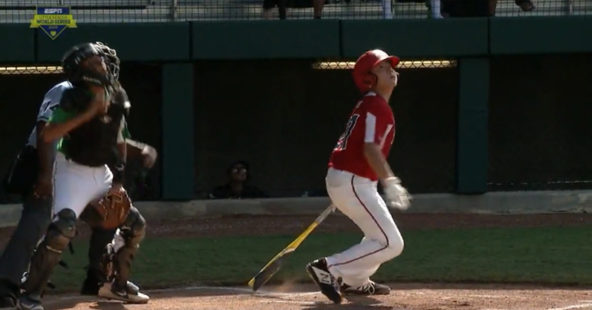Justin Lee's Two-Run Homer - Little League