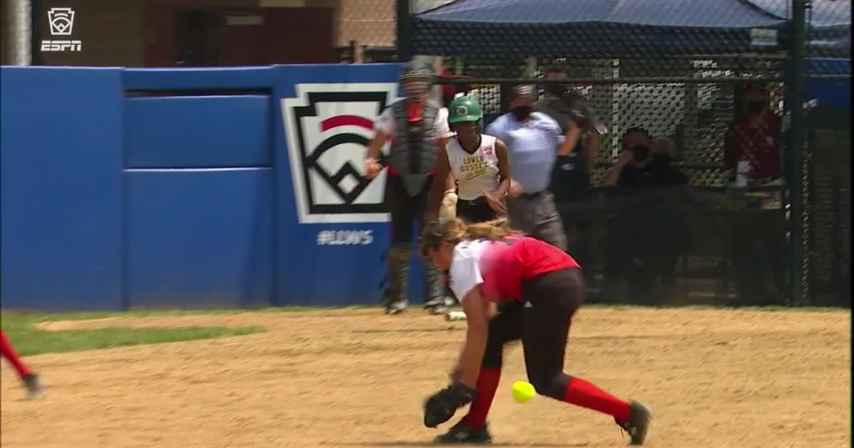 Cierra Lewis go-ahead RBI single - Little League