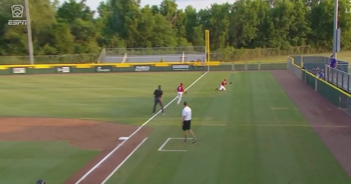 Ben Jefferson's sliding catch - Little League