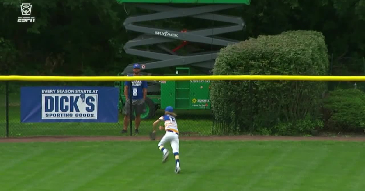Brody Fleming's leaping catch - Little League