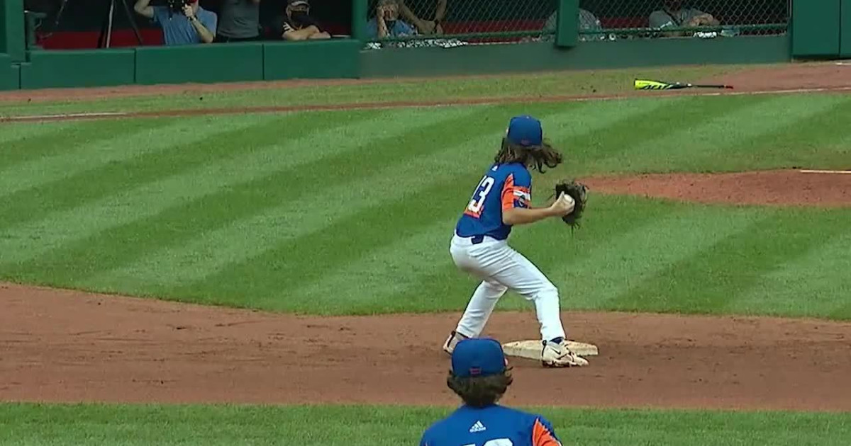 Michigan's clutch double play - Little League