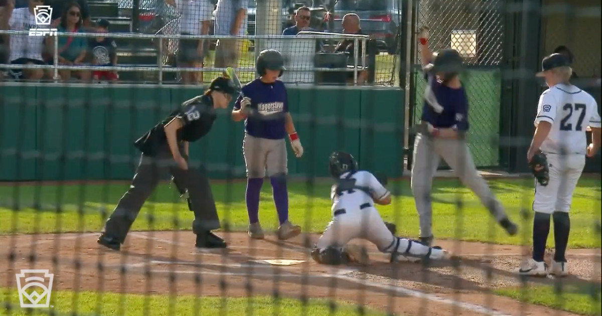 Kaden Hall steals home - Little League