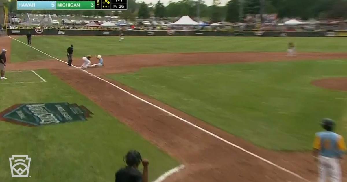 Thorning catches runner - Little League
