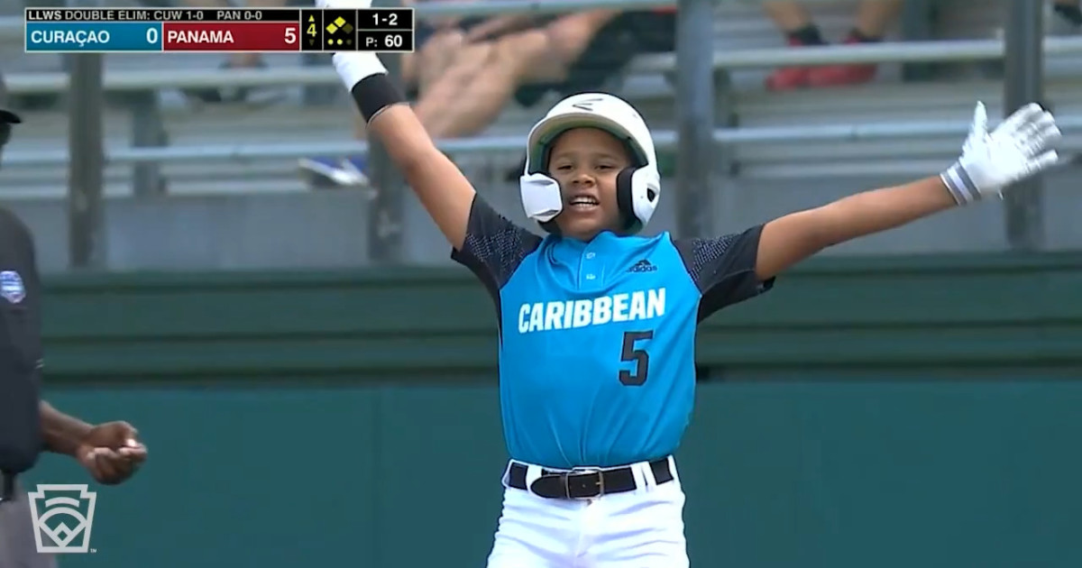 Acosta's two-run single - Little League
