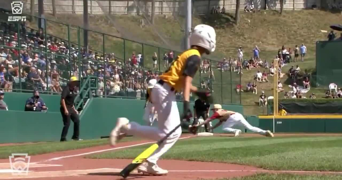Nash Carter's Two Run RBI - Little League