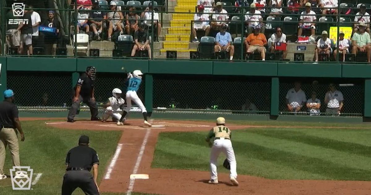 Louisa's RBI single - Little League Louisa's RBI single - Little League