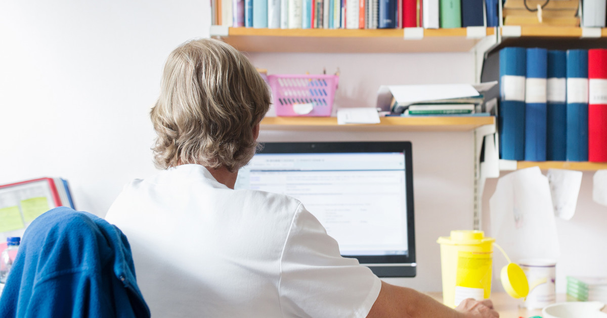 Don’t Let This Happen: Connecting with Strangers Online - Little League