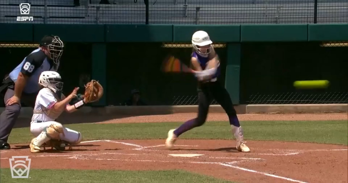 Braelyn Johnson's bases-clearing double - Little League