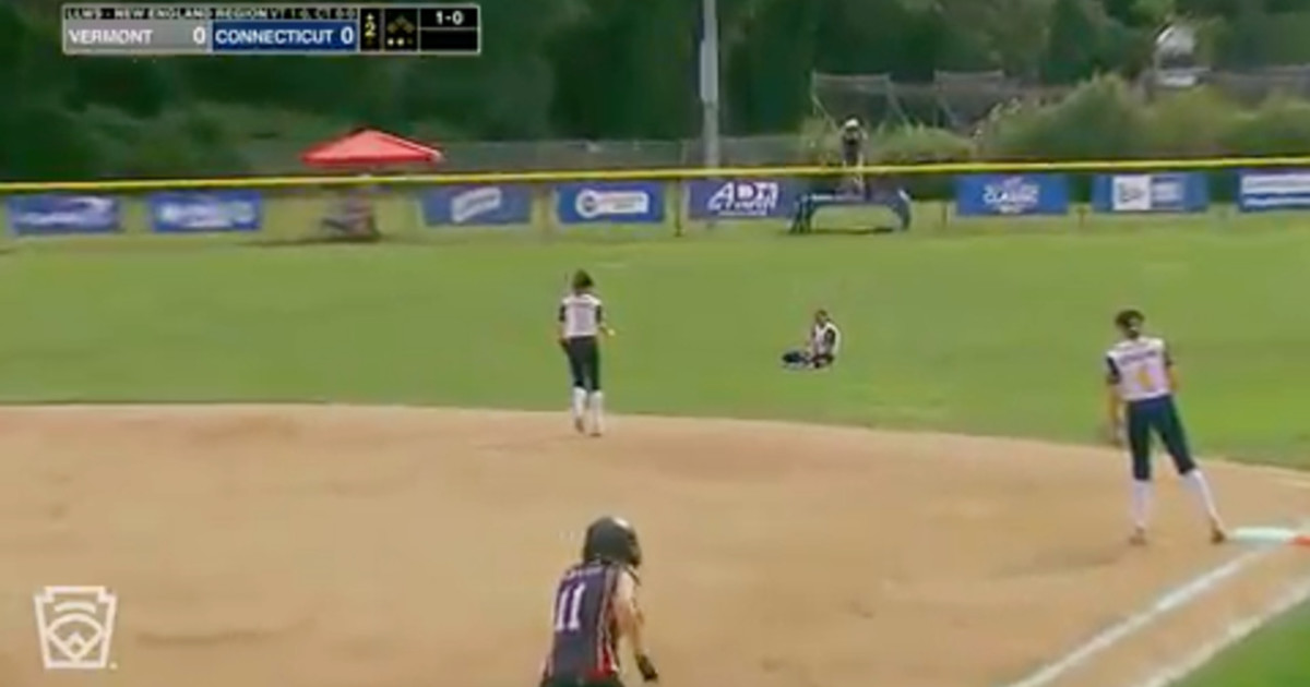 Sammy Marini’s great diving catch - Little League