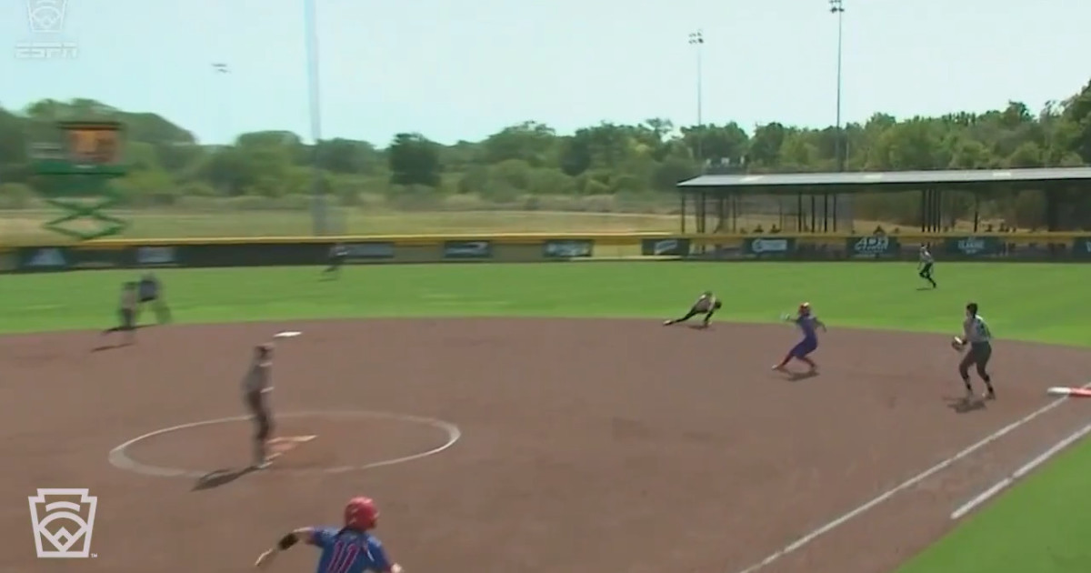 Reagan Little's double play - Little League