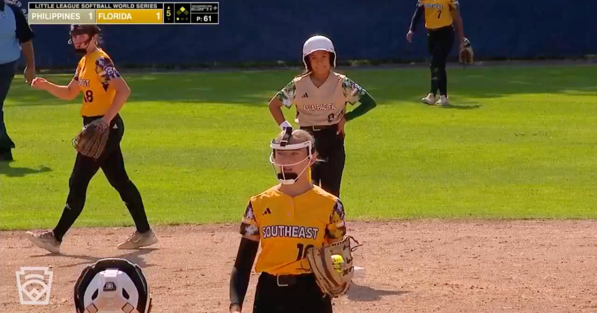 Audrie Sarsona's game-tying double - Little League Audrie Sarsona's game-tying double - Little League