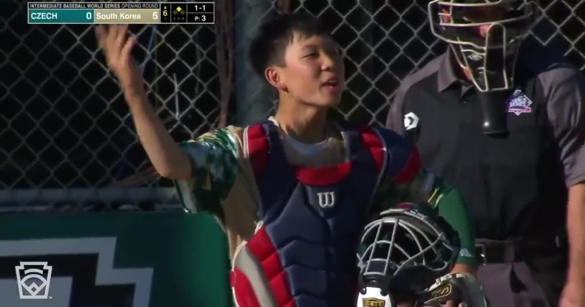 Jiho Shin zips a ball for out - Little League
