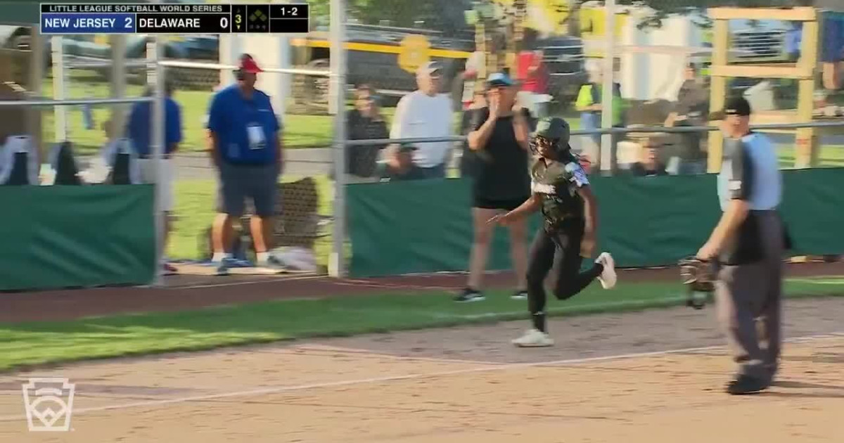 Cierra Lewis' solo home run - Little League