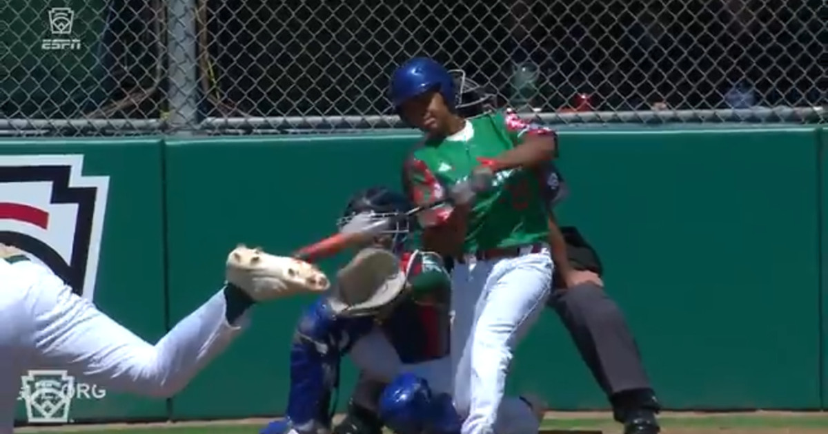 Daniel Reyes' solo homer - Little League