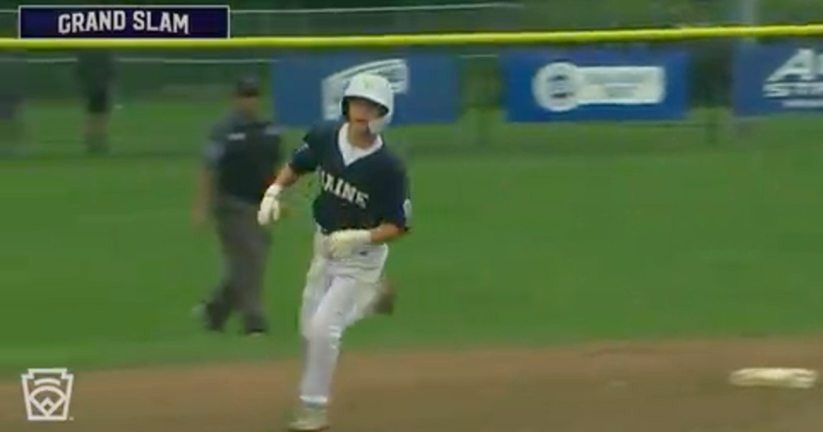 Mason Amergian smashes a grand slam - Little League
