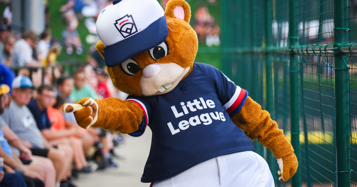 Dugout Earns Second-Straight Mascot Hall of Fame Award for Greatest ...