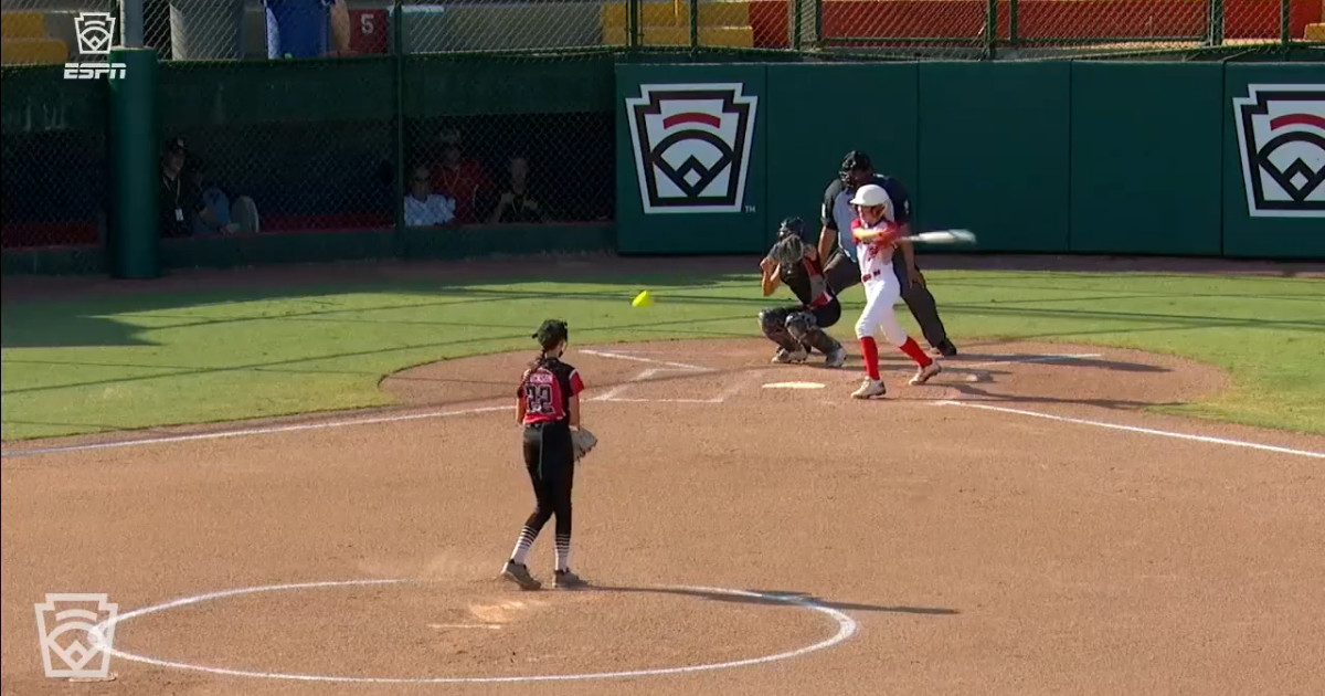 Taryn Erickson's catch - Little League