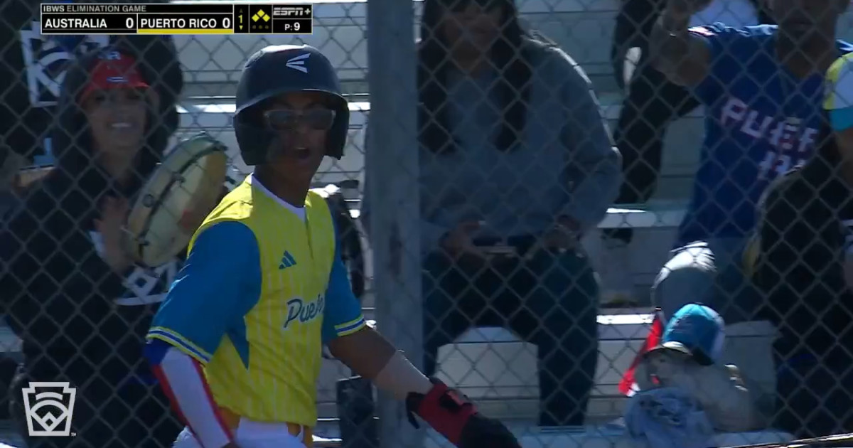 Puerto Rico steals two runs - Little League