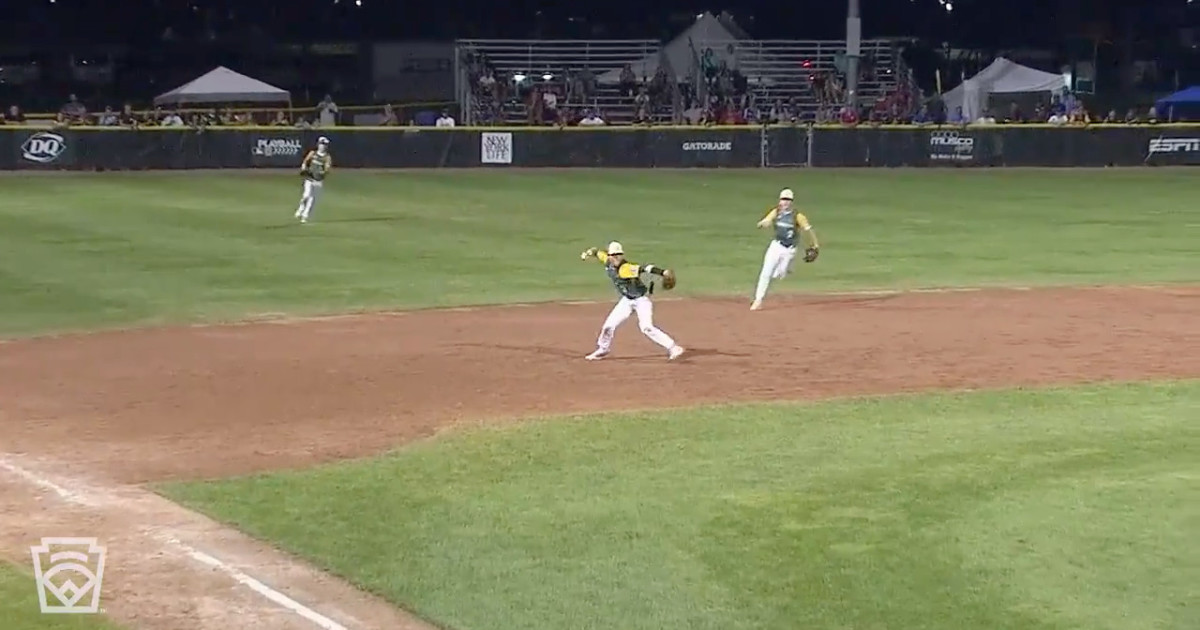 Alex Miller's stellar defense - Little League