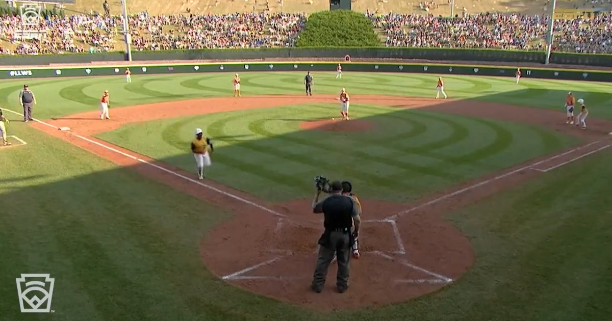 Teraj Alexander's clutch steal - Little League