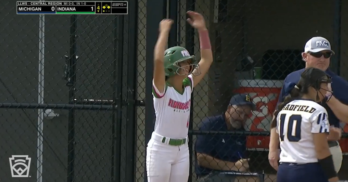 Reese Carroll's go-ahead RBI hit - Little League